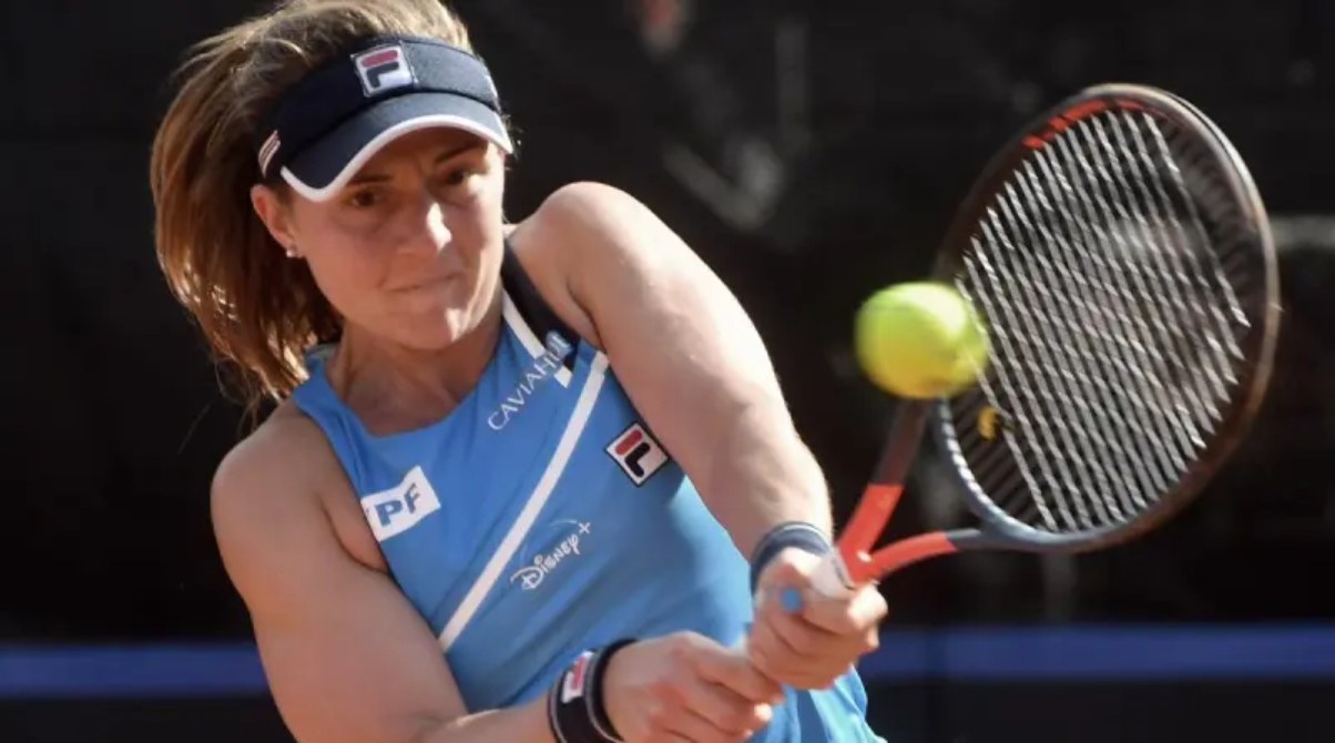 La "Peque" Podoroska va en busca de los cuartos de final en el WTA ...